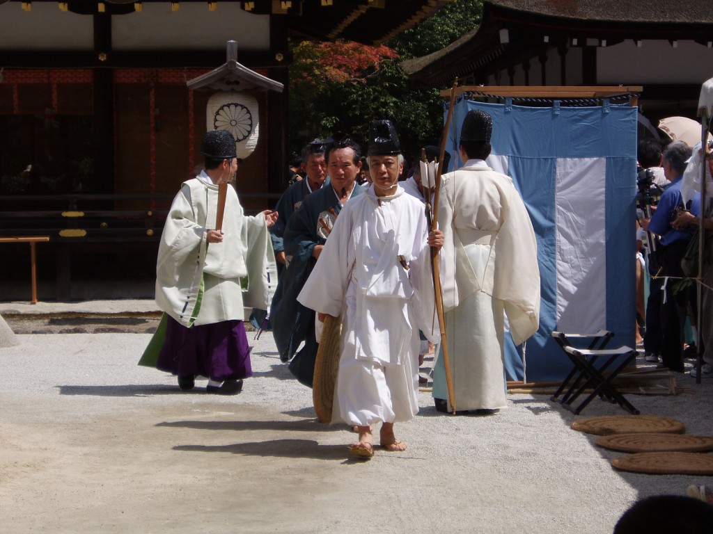Karasu Sumo at Kamigamo Shrine (9/9) - Green Shinto